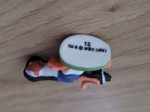 Bean - DAFFY DUCK Rugby Player - Warner Bros 2006 (Ref. 2128) | eBay