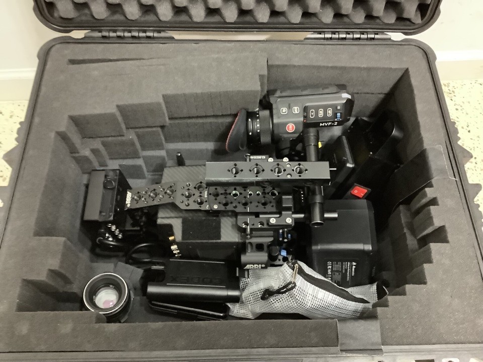 ARRI ALEXA MINI LF KIT WITH FULL CINEMA CAMERA -ENTIRE STUDIO -3X 1TB ...