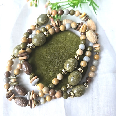 Vintage Lucite Plastic Beads necklace Pull On 34"L | eBay