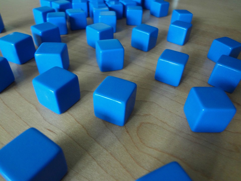 Lot of 50 Blank Blue Dice / Counting Cubes 16mm 16 mm D6 Square Gaming ...