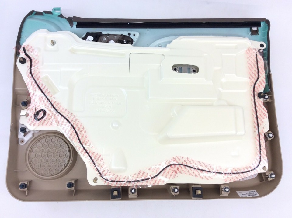 Chevrolet GMC crew cab Truck / SUV Tan interior Front Driver Door Panel ...