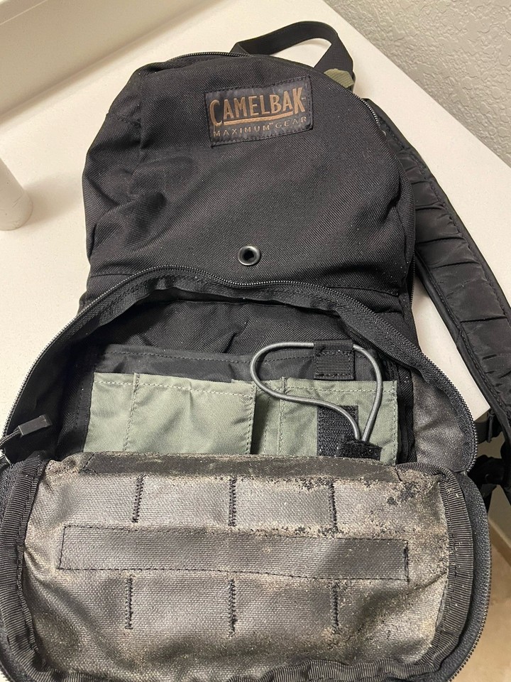 USED CAMELBAK 100oz MILITARY BLACK HYDRATION SYSTEM WATER PACK MULE NO ...