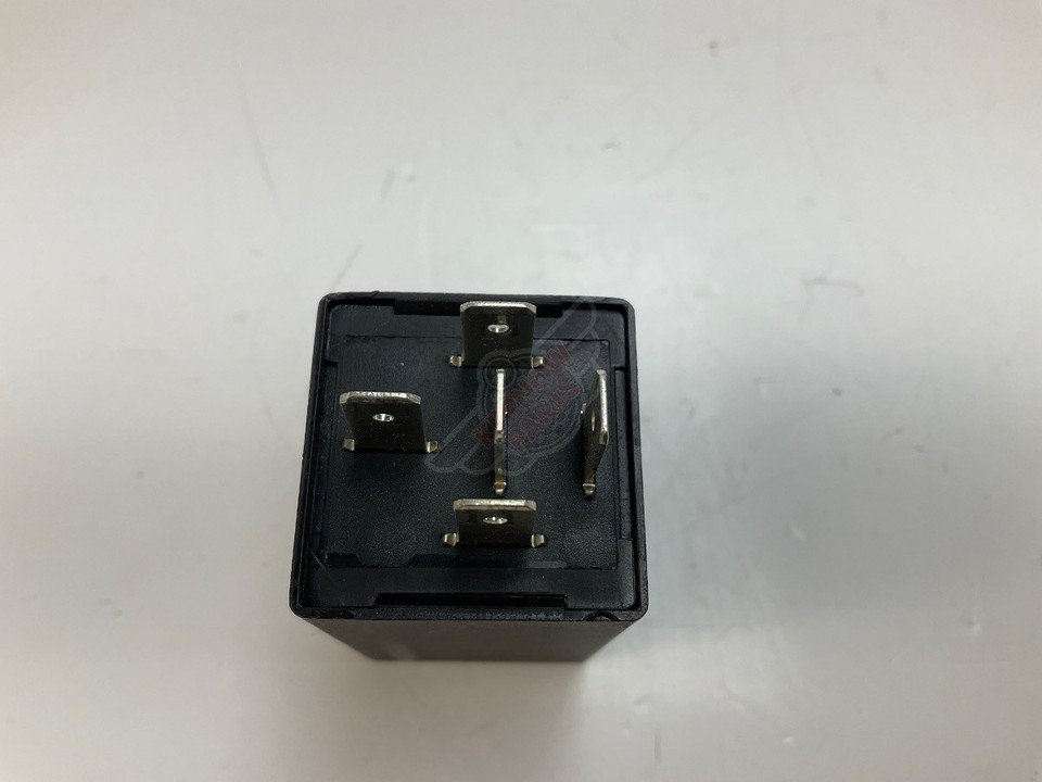 BMW Mini Spot Light Relay Module R55 R56 R57 R58 F56 F57 0420295 | eBay UK