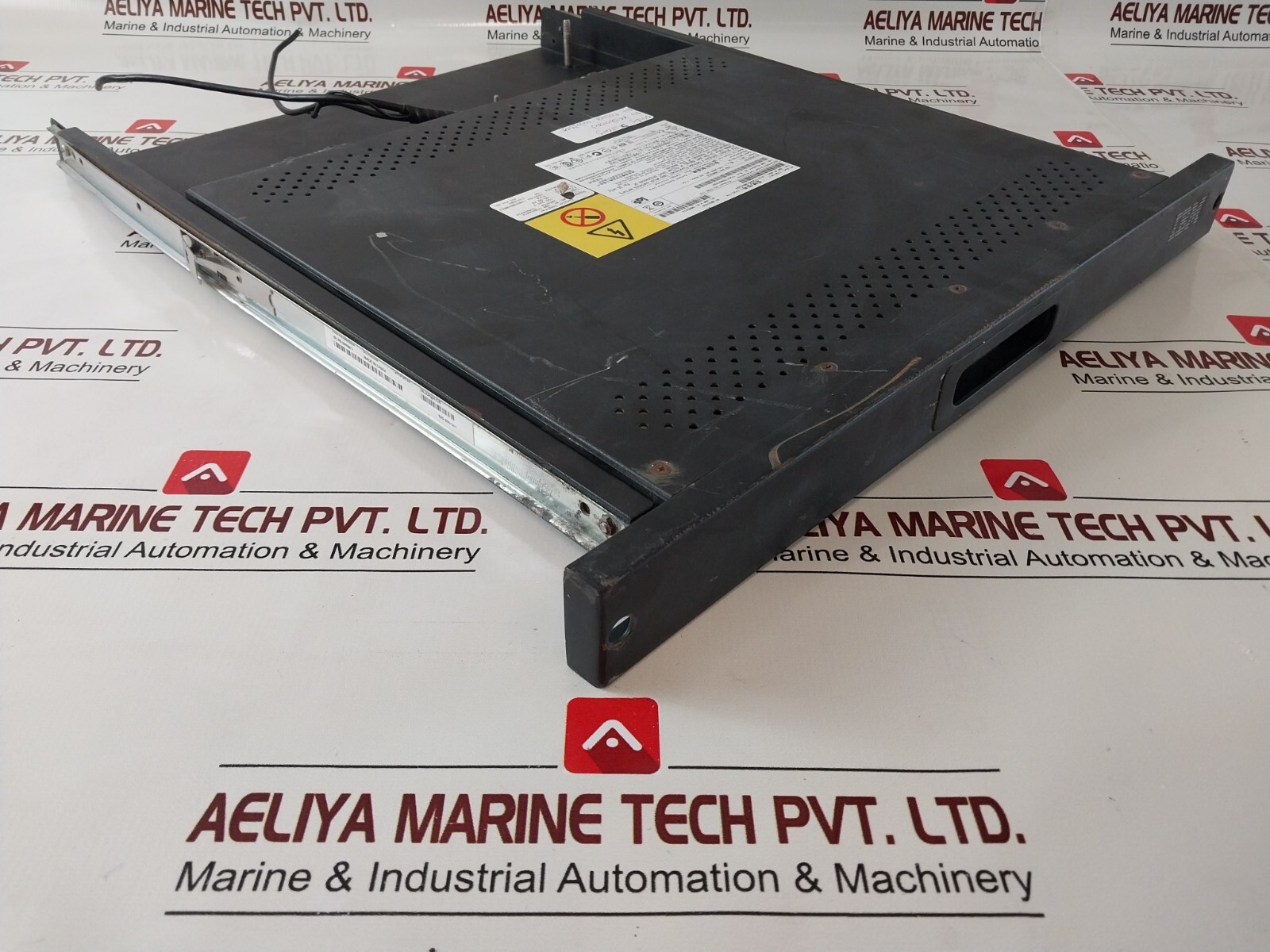 IBM 1723-hc1 1u Flat Panel 17 Monitor Console 46M5213 Without Keyboard ...