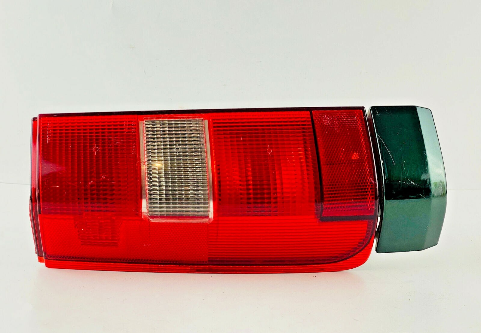 1998-2000 Volvo 70 Series S70 Rear Left Driver Tail Light LH DET ...