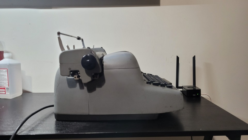 Vintage IBM Model C (01C) Electric Typewriter WORKING | eBay