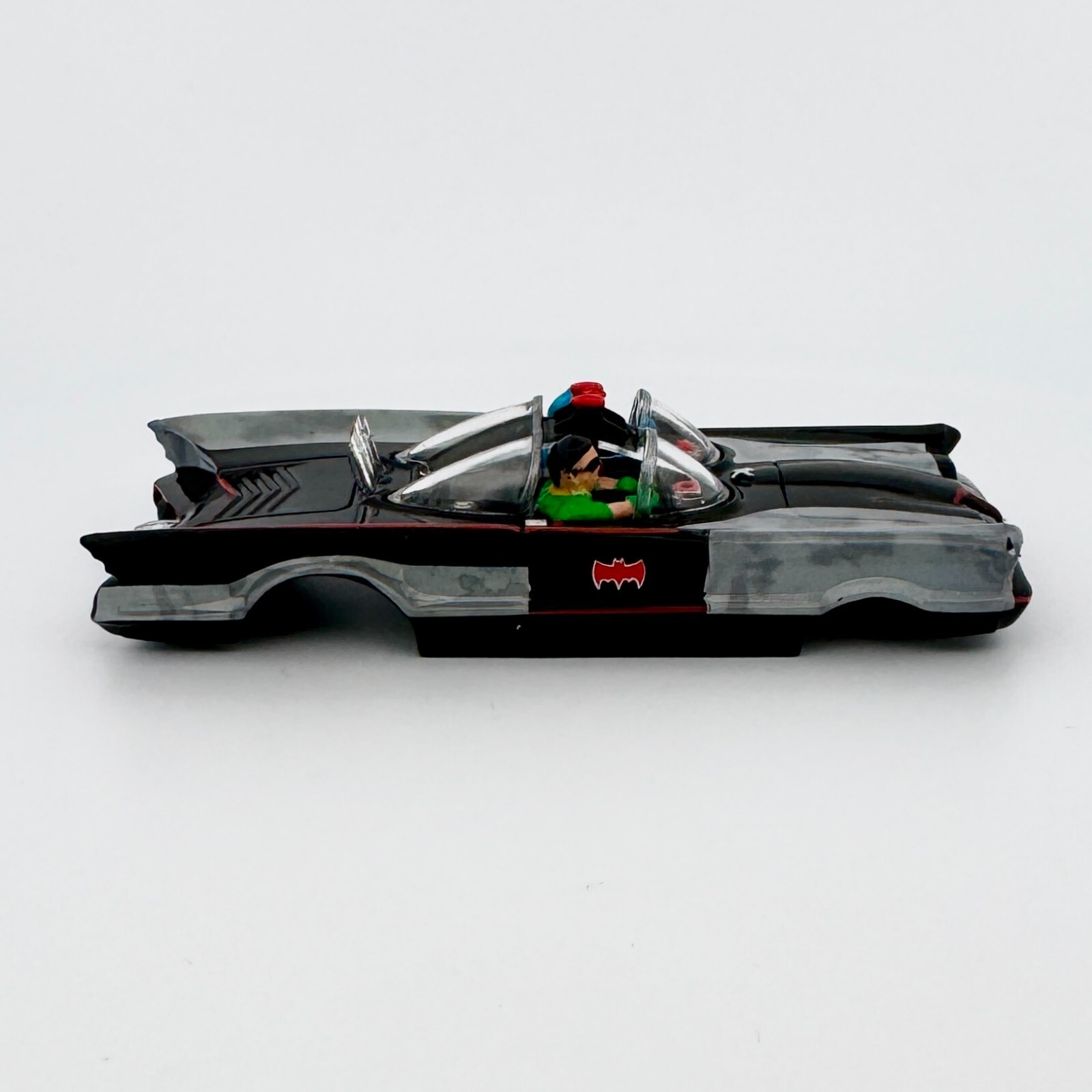Auto World Batmobile Body, Black, 1960's Batman TV Version, Fits 4 Gear ...