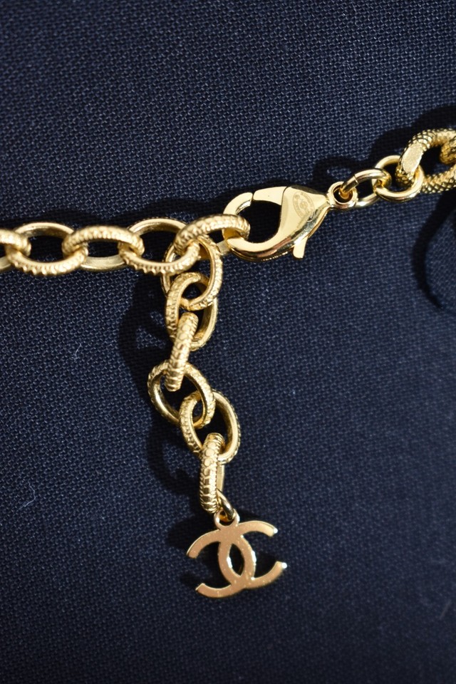 Chanel REV Gold Golden Cuban Link Chain Crystal CC Logo Choker Pendant ...