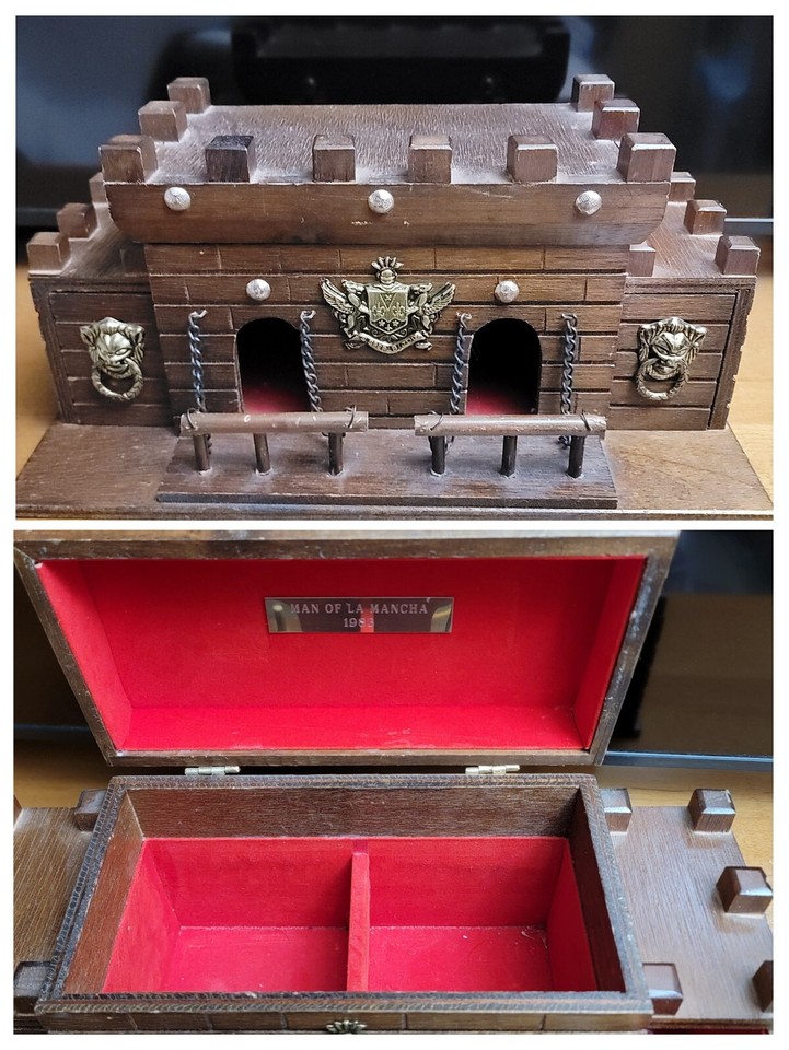 VINTAGE CASTLE MEDIEVAL WOODEN JEWELRY BOX, LION HEAD 13 Inches Long 9 ...