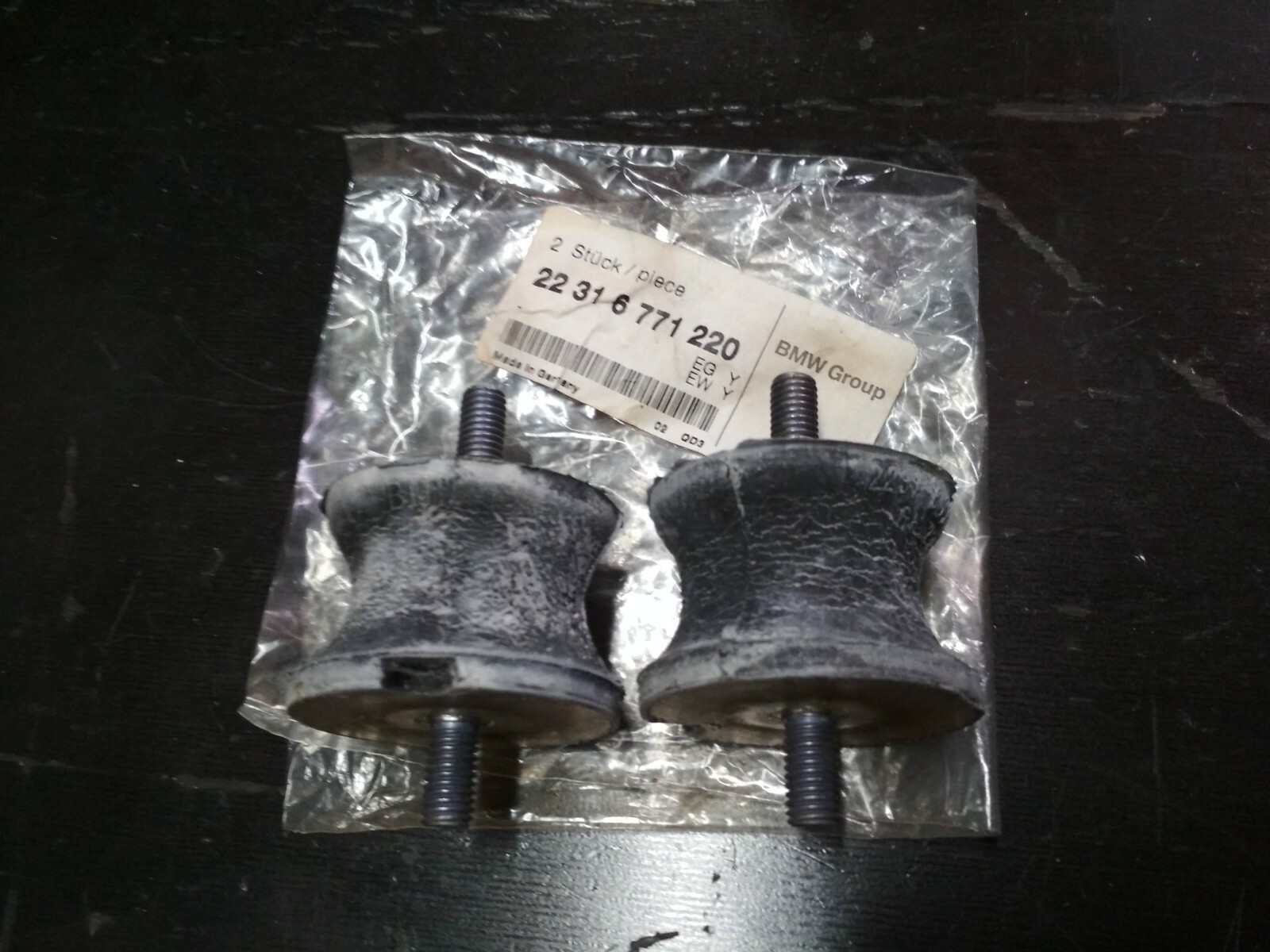 BMW E30-E34 transmission rubber mountings(2) !NEW! GENUINE 22316771220 ...