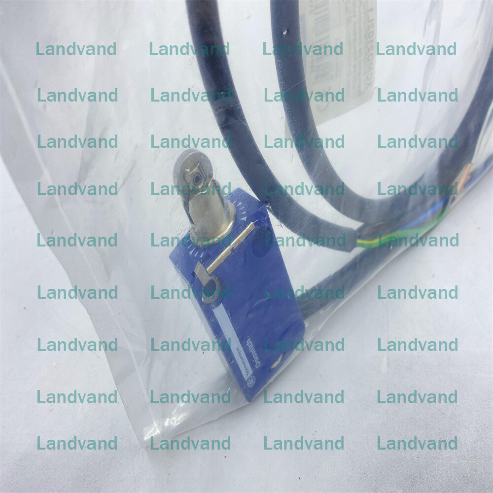 XCMD2102L1 1PC NEW IN BOX Schneider Limit Switch | eBay
