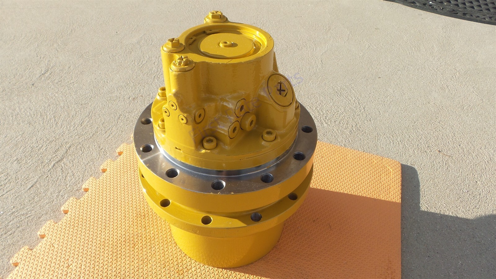 Caterpillar 442-5661 Drive Motor CAT 4425661 Skid Steer Loader 277D ...