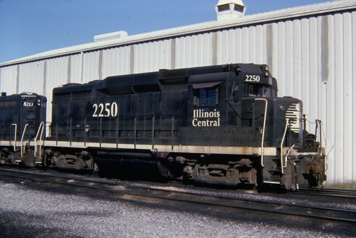 IC ILLINOIS CENTRAL 2250 MEMPHIS TN 1990 KODACHROME TRAIN SLIDE | eBay