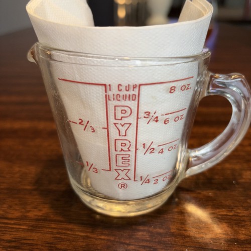 Vintage PYREX Glass 508 Measuring Cup 8oz Red Lettering Closed D-Handle ...