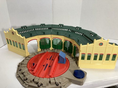 TTTE Trackmaster 2009 Gullane Tidmouth Sheds w/ Turntable Missing Some ...