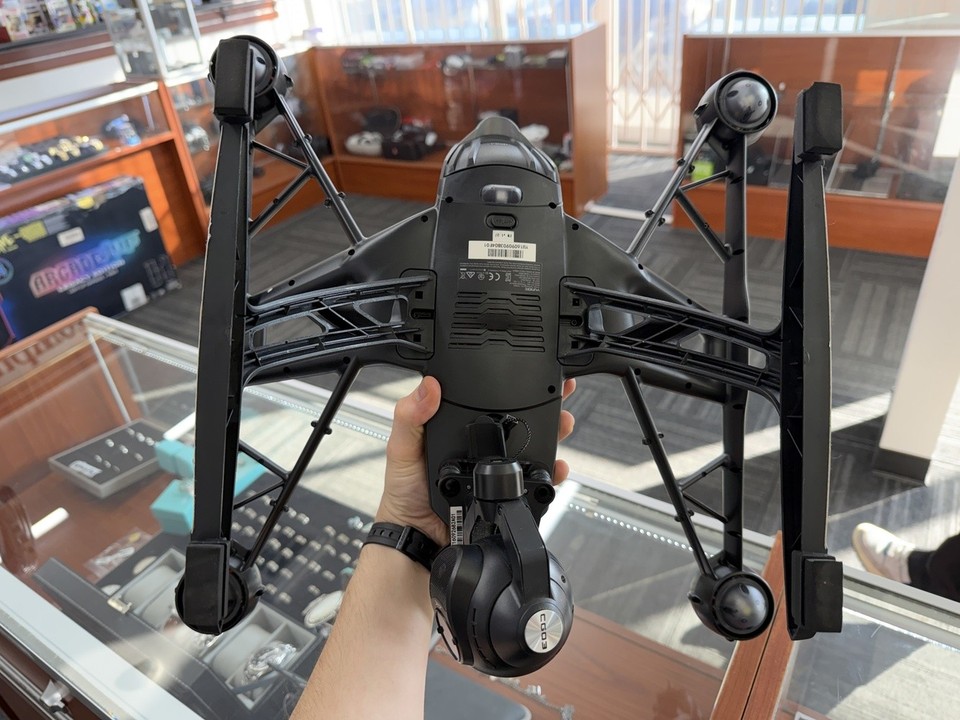Yuneec Typhoon Q500 4K Quadcopter Drone Kit w/ CGO3 Camera, ST10 ...