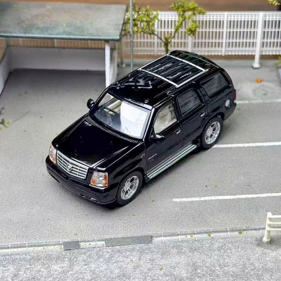 MASDI 1/64 Scale Cadillac Escalade 2005 SUV Black Diecast Car Model Toy ...