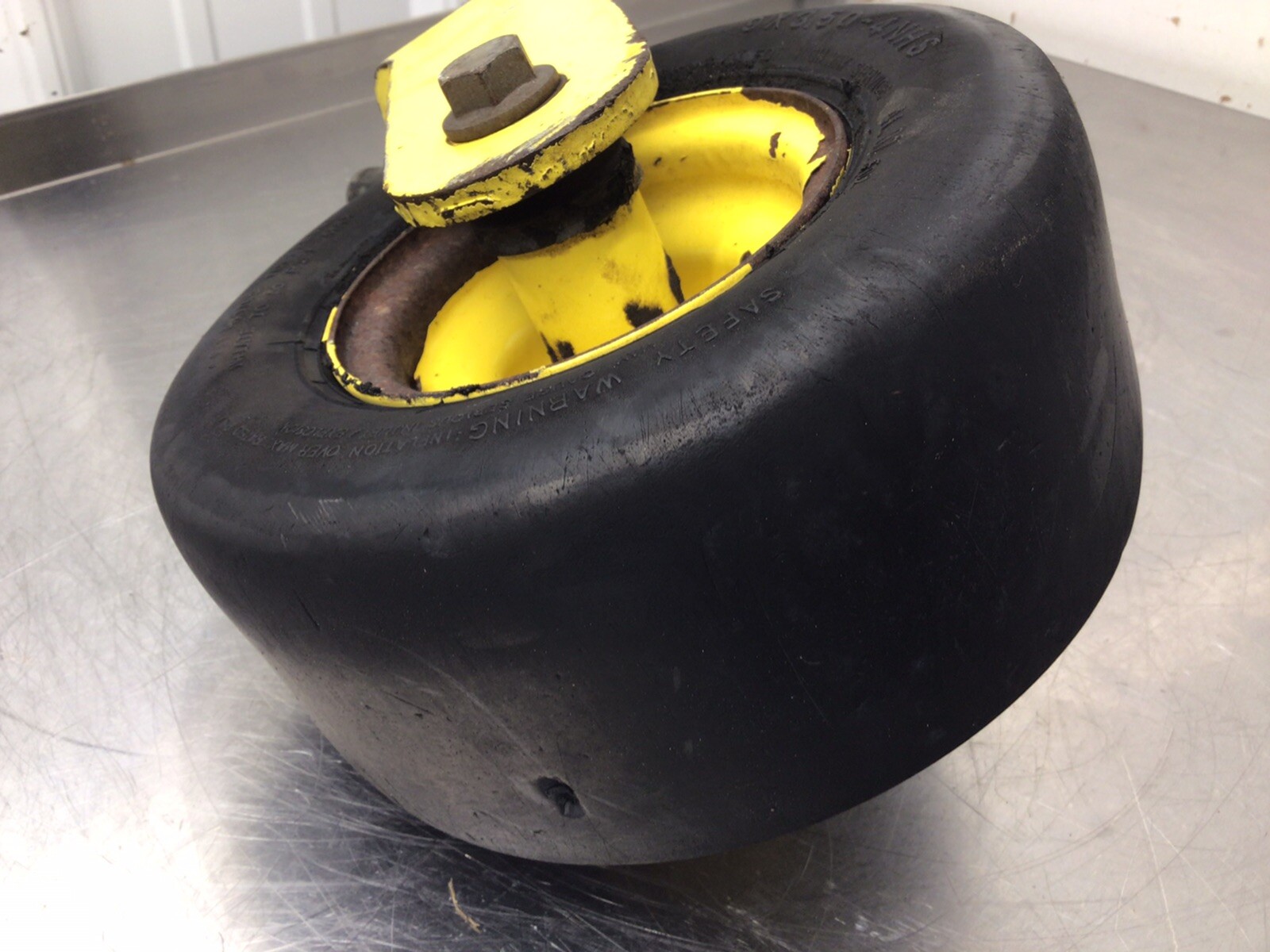 John Deere F710 F725 Front Deck Caster Fork & Wheel Tire T2 | eBay