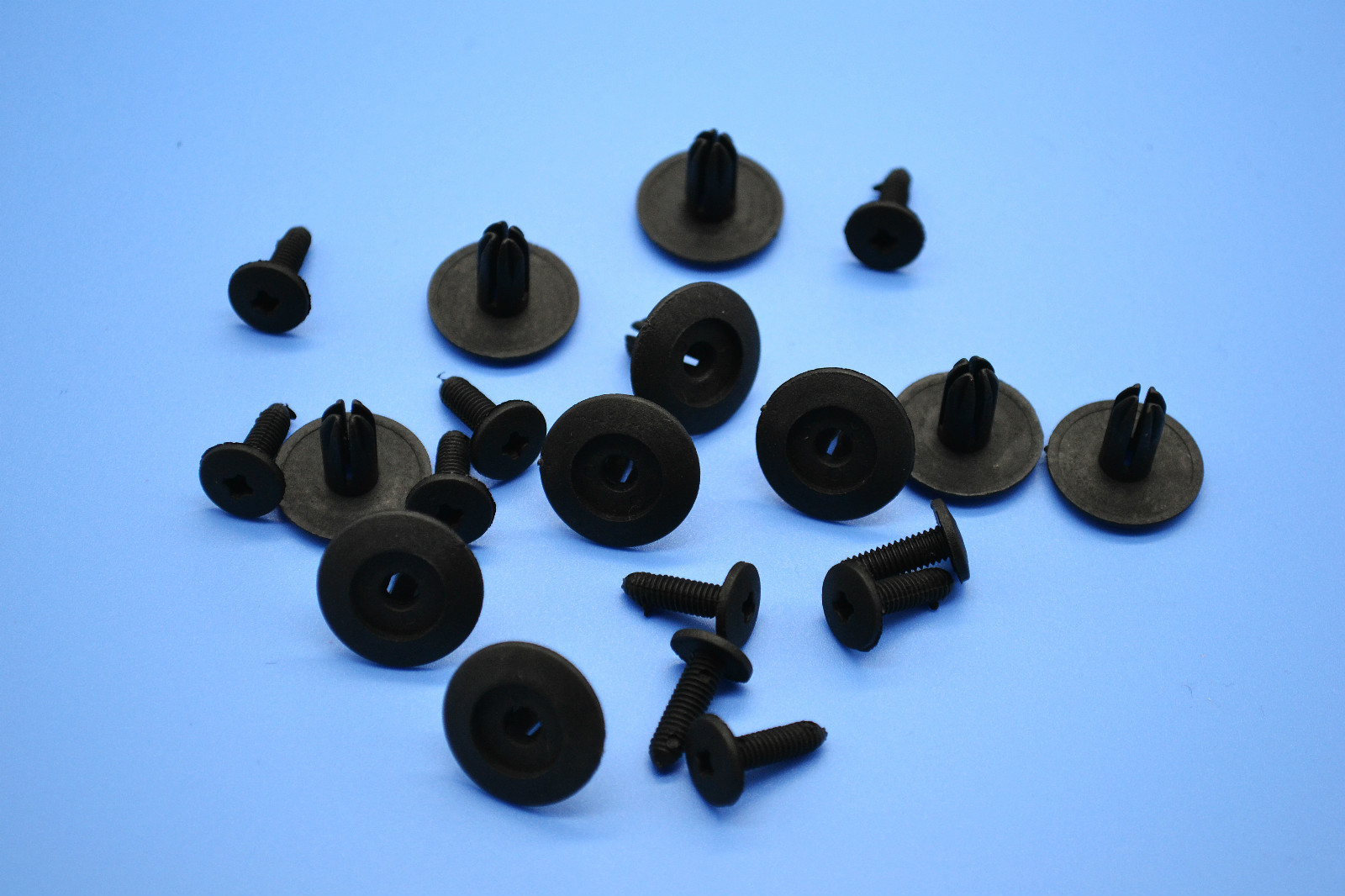 RENAULT BLACK PLASTIC RIVET TRIM PANEL 6MM HOLE RETAINER FASTENERS ...