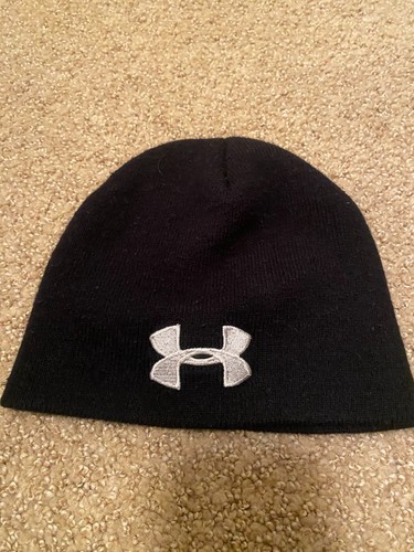 Under Armour Youth OSFM Winter Beanie Hat Black/white logo (ONE SIZE ...