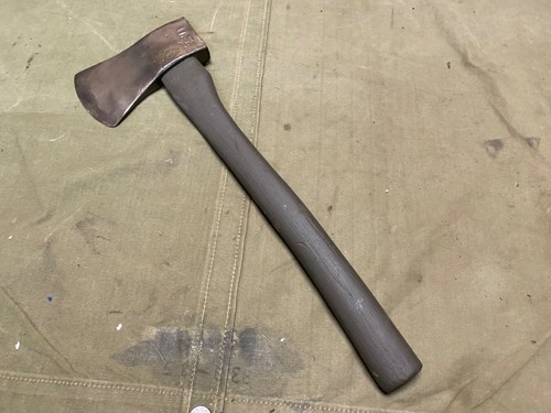 ORIGINAL WWII US ARMY M1942 FIELD AXE HATCHET-PLUMB, 1945 | eBay