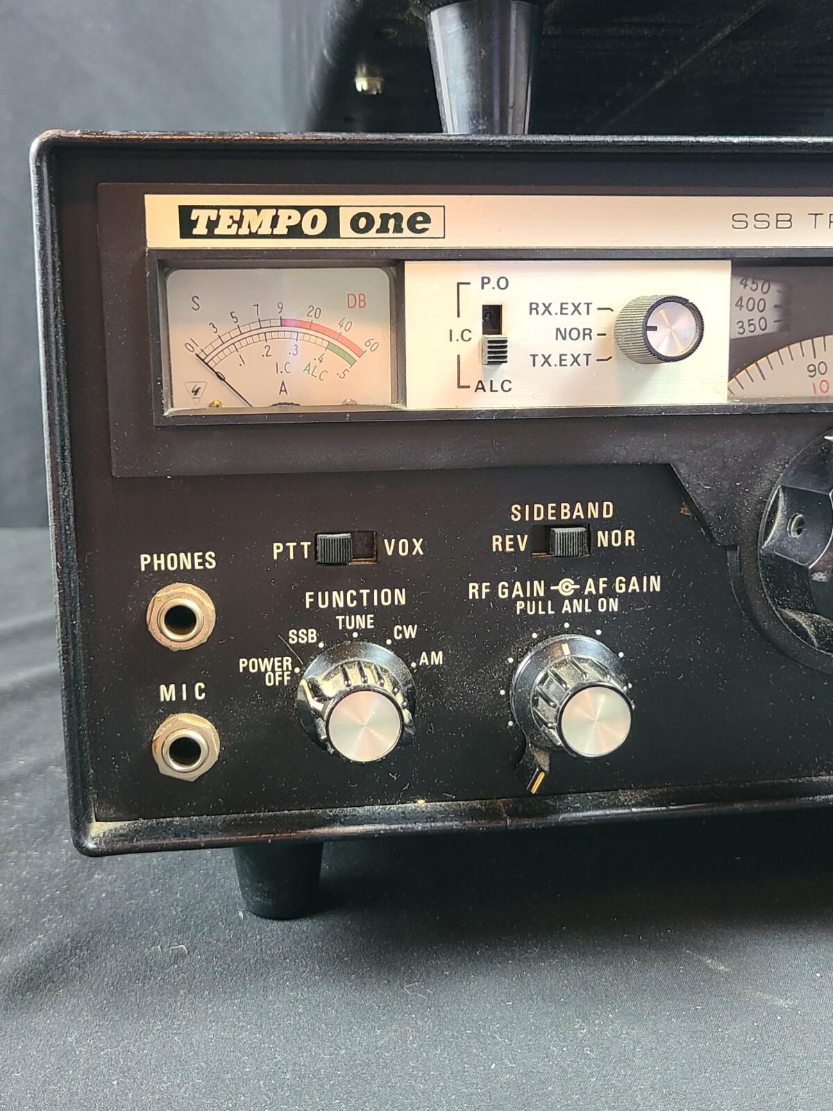 Henry Radio Tempo One Ham Transceiver FT-200 & FP-200 Power Supply ...