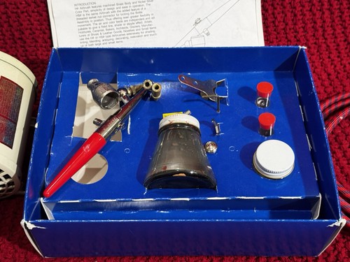 Vintage Paasche Airbrush Set H & WR Brown PC201 Pump. Tested Working | eBay