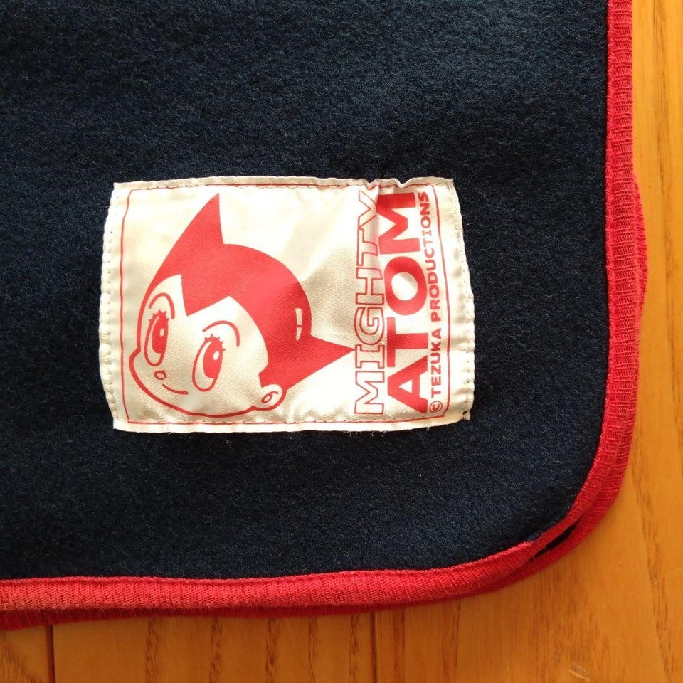 Astro Boy lap blanket with storage bag (Akita Bank) ② | eBay