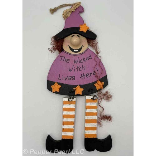 The Wicked Witch Lives Here Hanging Wood Sign Halloween Décor 17 Inches ...