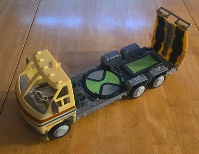 BEN 10 - ALIEN FORCE - RUSTBUCKET - LABORATORY - RV VEHICLE / BUS As Is ...