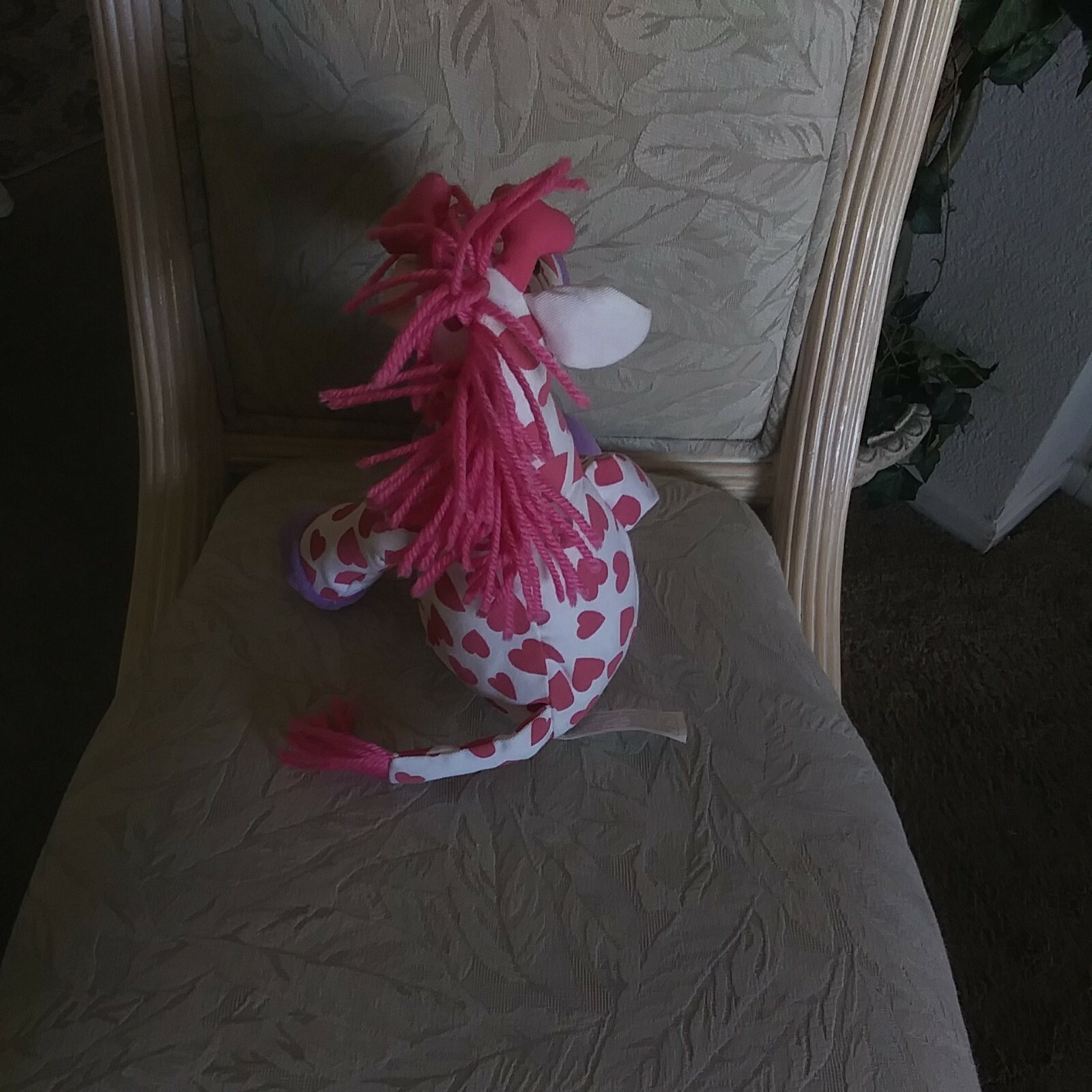 "CUDDLE FACTORY" VALENTINE'S PLUSH PINK SPOT. HEART HORSEW/ PURPLE NOSE ...