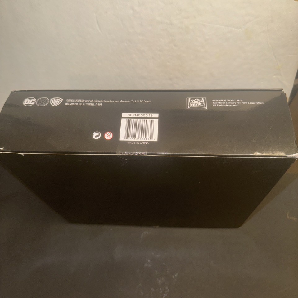 NECA Green Lantern Yellow Sinestro Predator 2 Pack DARK Horse NYCC ...