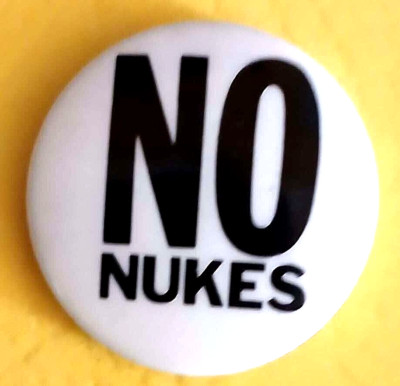 NO NUKES - 1963 Campaign for Nuclear Disarmament (CND) UK Ban The Bomb ...