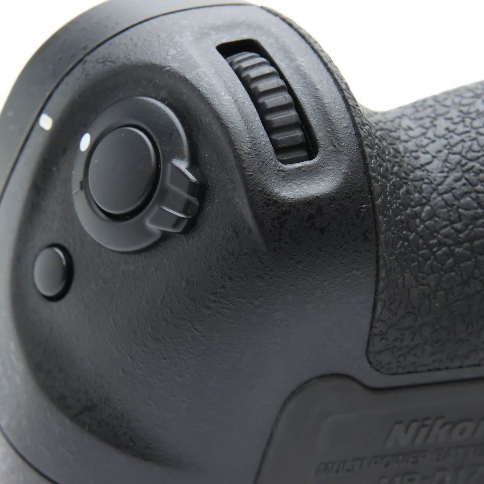 Nikon Multi-Power Battery Pack MB-D17 (for Nikon D500) #337 | eBay