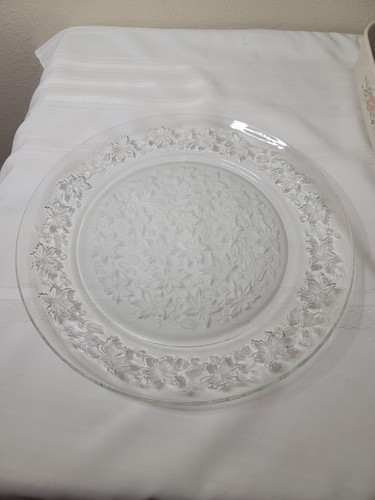 Princess House FANTASIA 13" Serving Platter Frosted Poinsettia Flower ...