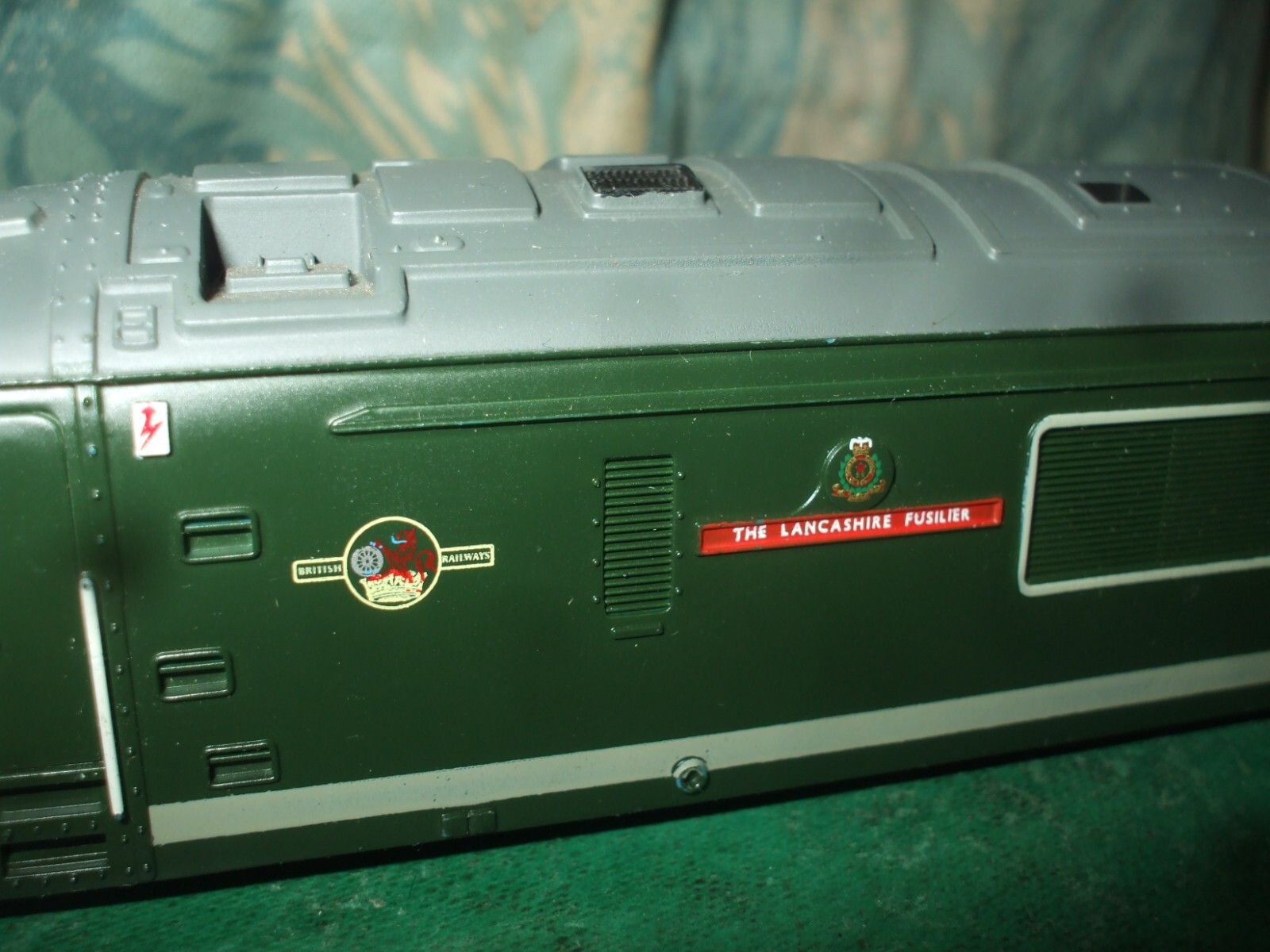 MAINLINE PEAK CLASS 45 GREEN LOCO BODY ONLY - LANCASHIRE FUSILIER - No ...