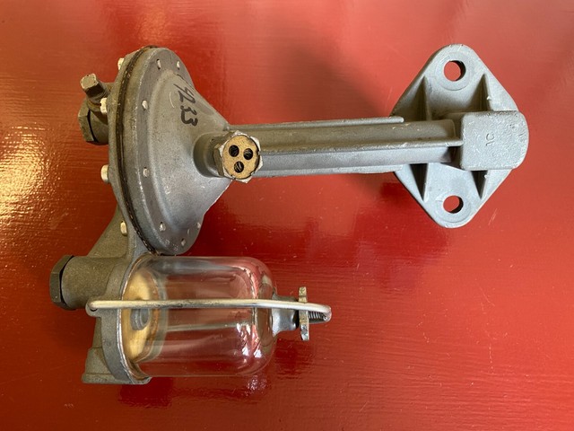 1955 1956 1957 INTERNATIONAL TRUCK WITH ROYAL RD-501 ENGINE FUEL PUMP ...