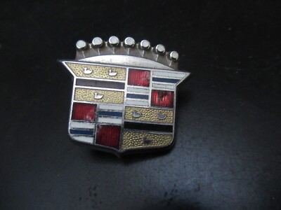 1981-1986 Cadillac Roof Side Crest Emblem 82 83 84 85 2 PINS | 20248001 ...