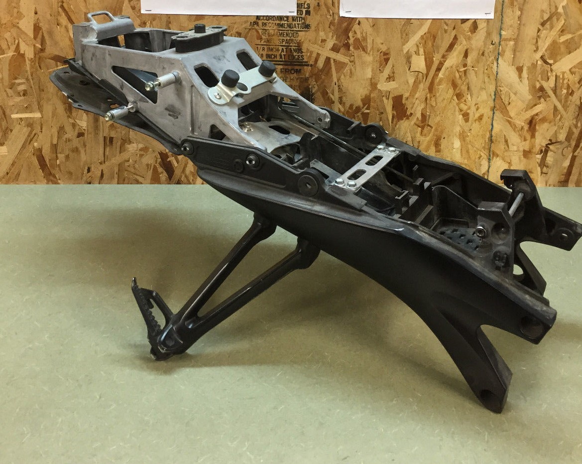 06 07 2006 2007 SUZUKI GSX-R750 GSXR 600 750 REAR SUBFRAME SUB FRAME ...