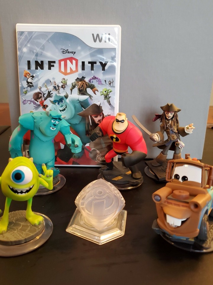 Disney Infinity Wii Video Game With Base and Figures | eBay