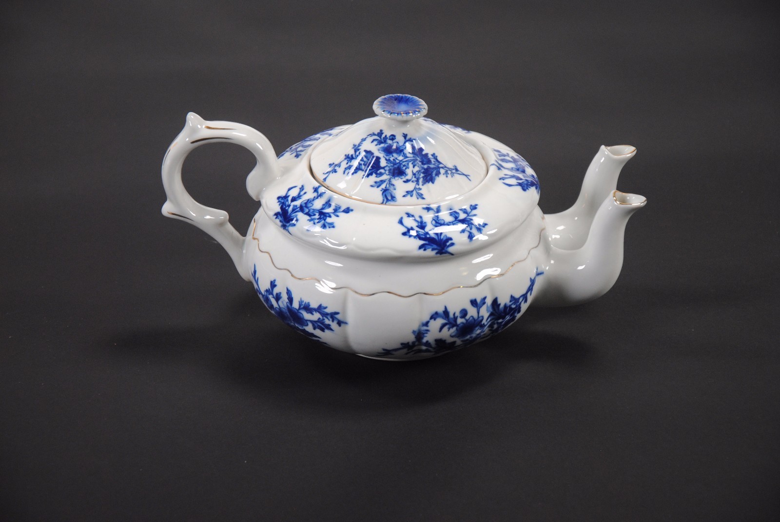 FB107, Flow Blue Two Spout Tea Pot, Reproduction Flow Blue Two Spout ...