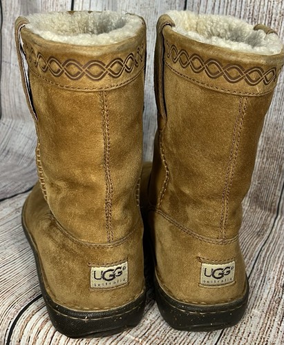 UGG ~ Men's Size 10 ~ Aliso Boots ~ Shearling-Lined Brown Leather ...
