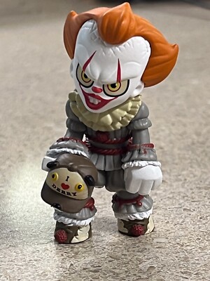 Funko Mystery Minis IT Chapter Two Pennywise with Beaver Hat 3" Vinyl ...