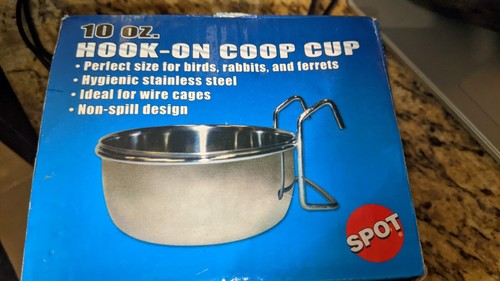 NEW IN BOX 10oz Hook On Coop Cup Bowl Birds, Rabbits & Ferrets ...