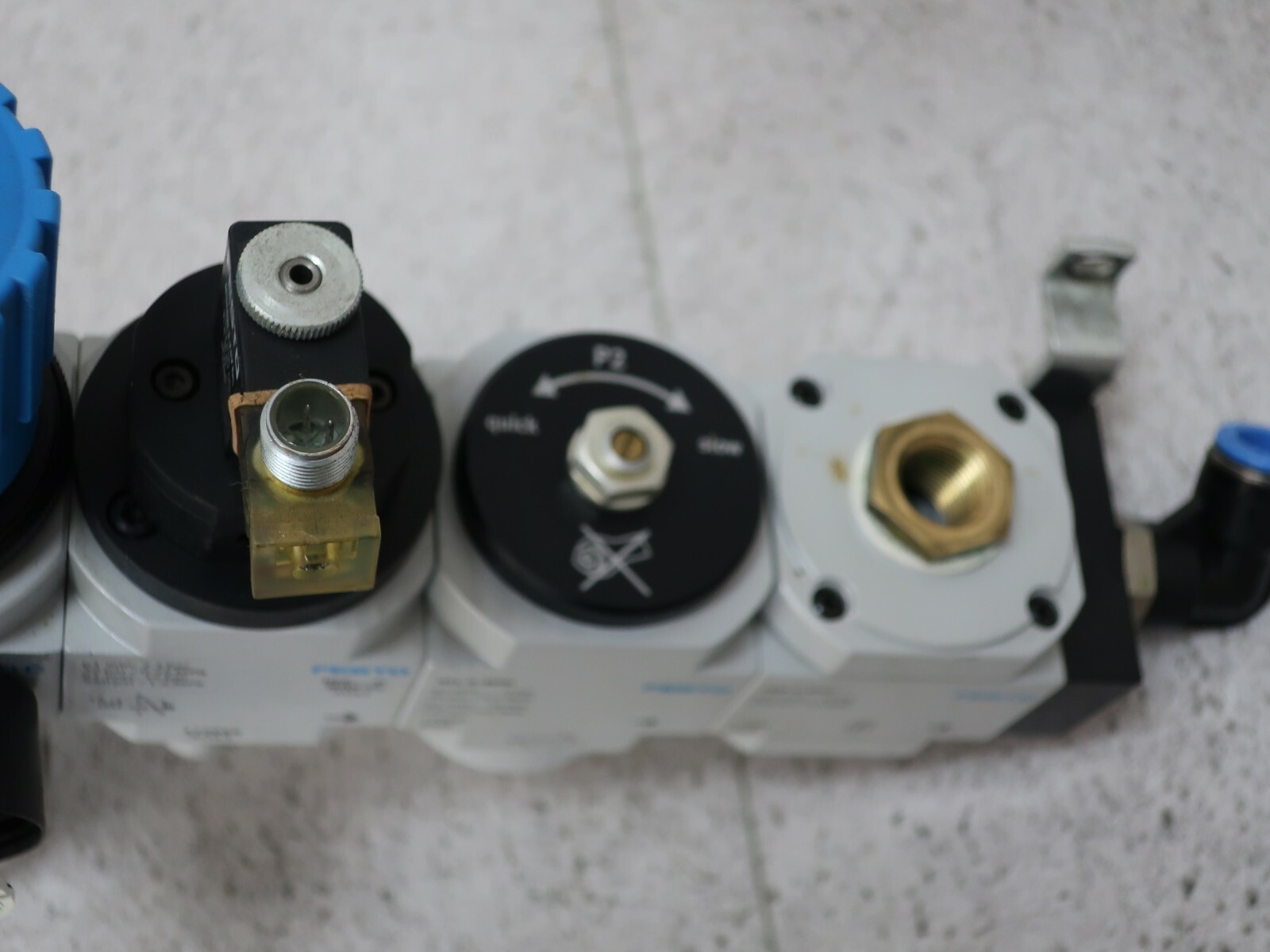 Festo Pneumatikeinheit Festo 170685 +170691+ Festo 172959+ Festo 159583 ...
