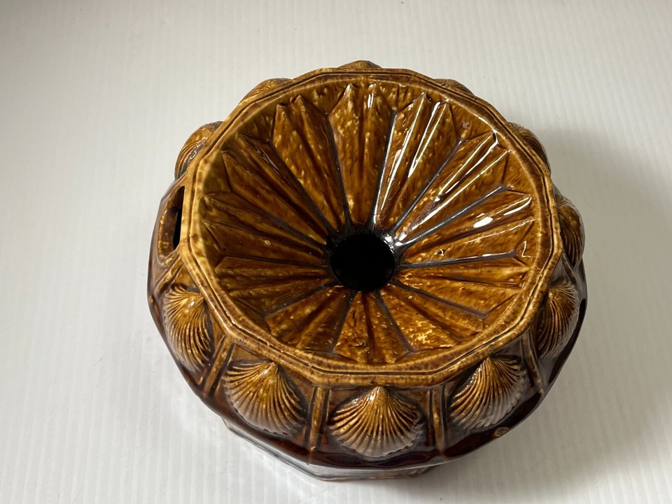 Antique Bennington Rockingham Brown Seashell Shell Pottery Spittoon 8 ...