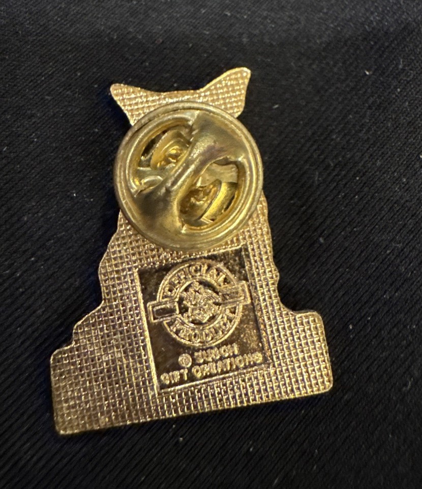 Bud Light Spuds MacKenzie Lapel Pin Beer Advertising Budweiser Anheuser ...