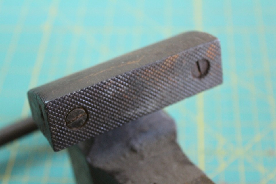 NICE Rare MONARCH #213 Lions Head Vise 3.5" Jaw Antique Fixed Base ...