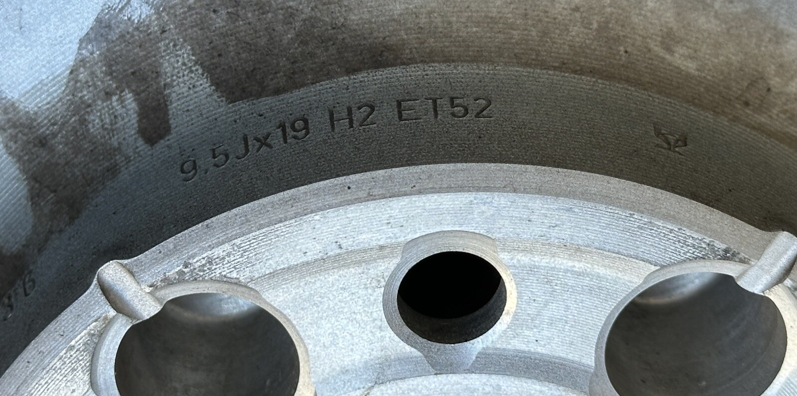 MERCEDES E63 19" WHEEL RIM FACTORY OEM REAR AMG P/N- A2124012802 | eBay