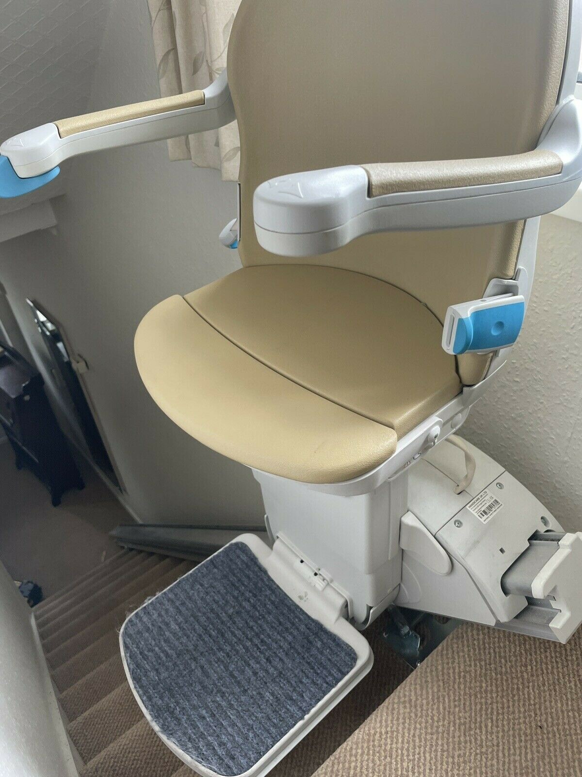 Handicare Simplicity Straight Recon Stairlift - Fully Fitted- 12 Months ...